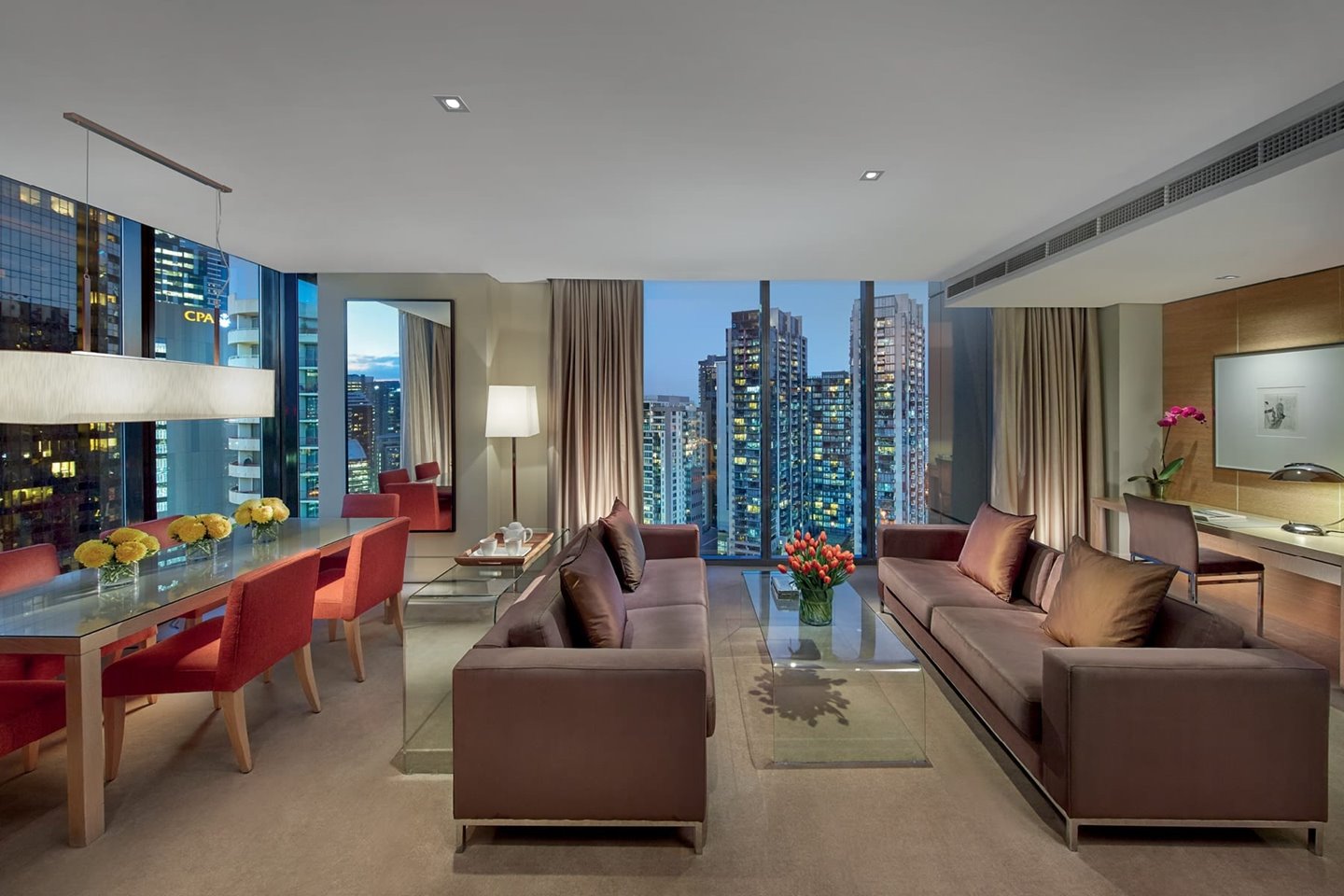 Suites at Crown Promenade Hotel - Crown Melbourne